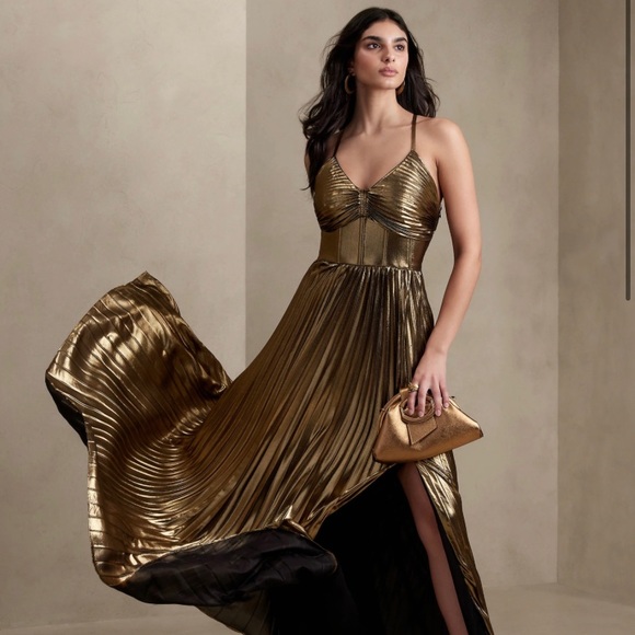 Banana Republic | Dresses | Banana Republic Raggiera Pleated Dress Iso ...